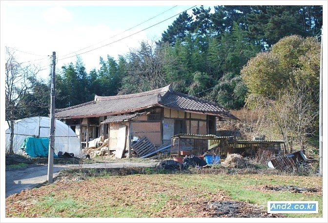 시골폐가매매한옥농가주택매매시골빈집저렴한 투자용 토지전북농가주택부안시골주택전북 부안군 보안면 토지넓은 한옥 고택 매매